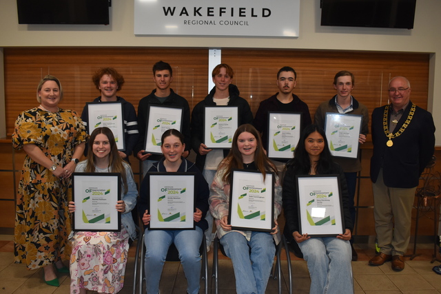 Carlin honoured with Wakefield VET award | Plains Producer